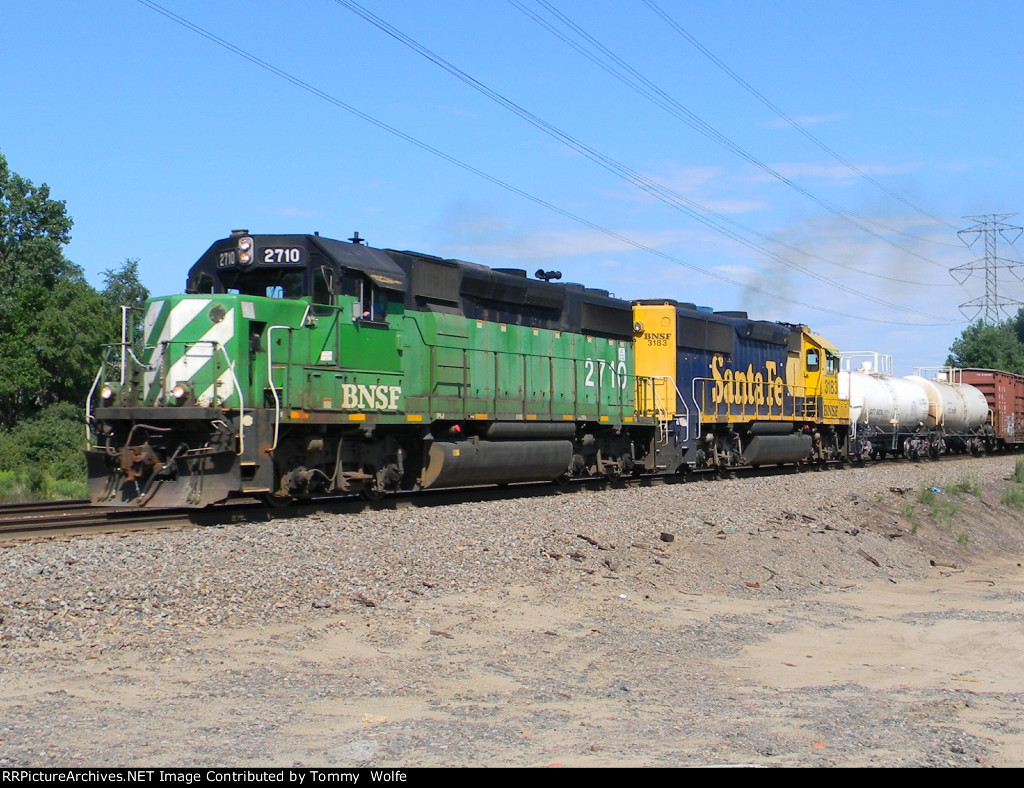 BNSF 2710 Leads a Eastbound Local